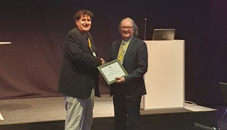 Patrik Schmuki has won the prestigious Heinz Gerischer Prize - Catrin